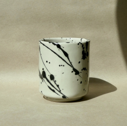 Melvin Mug - white/black – Cay Collective